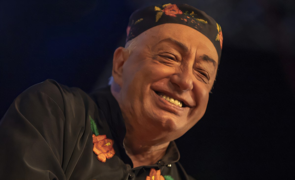 Peppe Barra ai giovani napoletani: "Se continuate così finirete nella ...