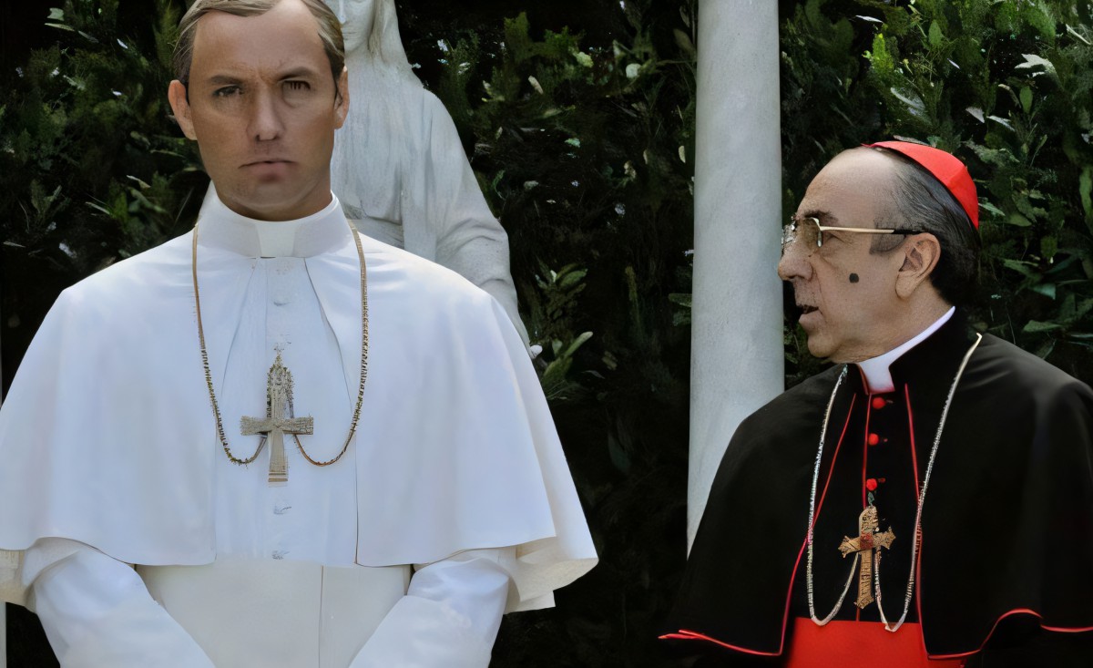 FOTO - The New Pope, tutti pazzi per il cardinale Voiello! Il suo ...
